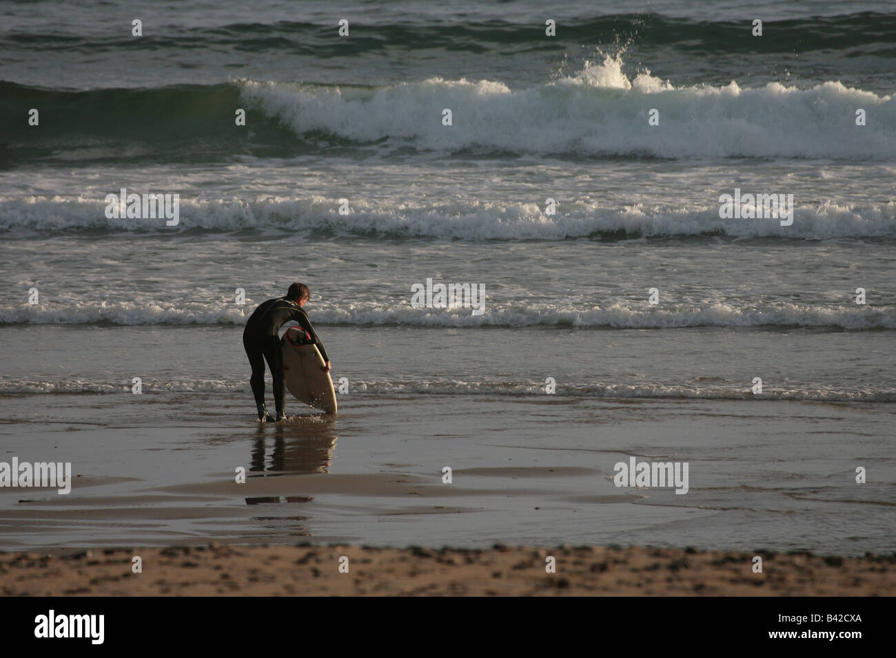 Surfing at manorbier hi-res stock photography and images - Alamy
