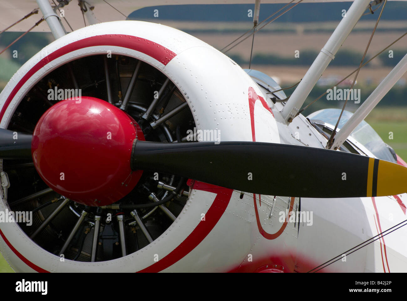 Aeroplane engine propellor close up hi-res stock photography and images ...