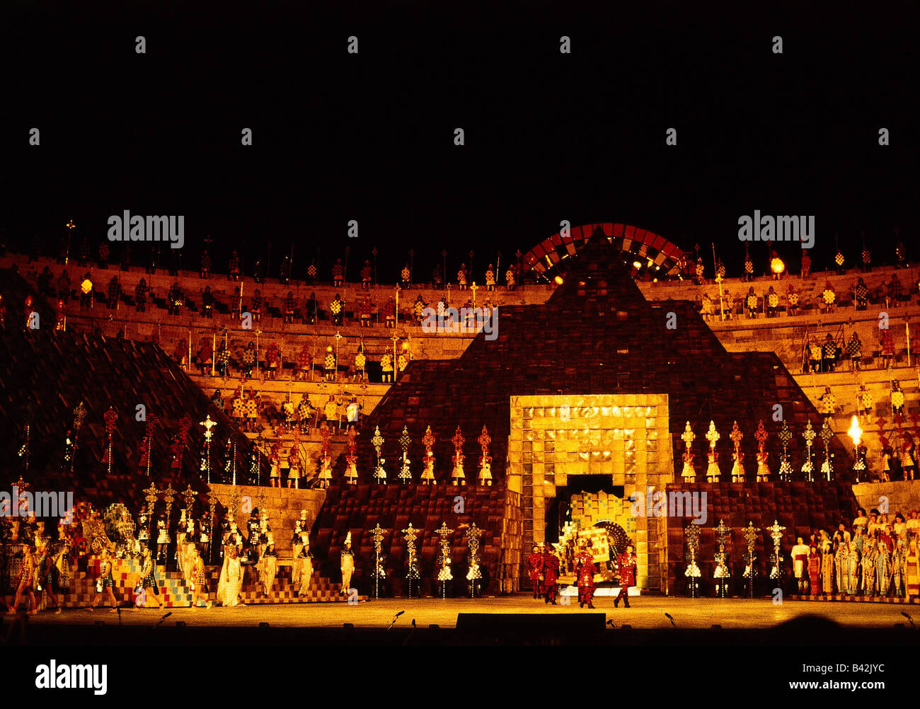Aida opera verona hi-res stock photography and images - Alamy