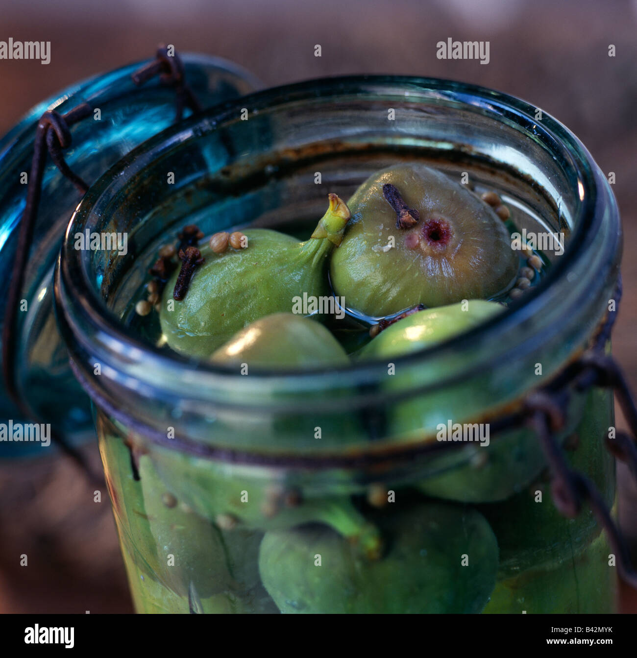 The green jar hi-res stock photography and images - Alamy