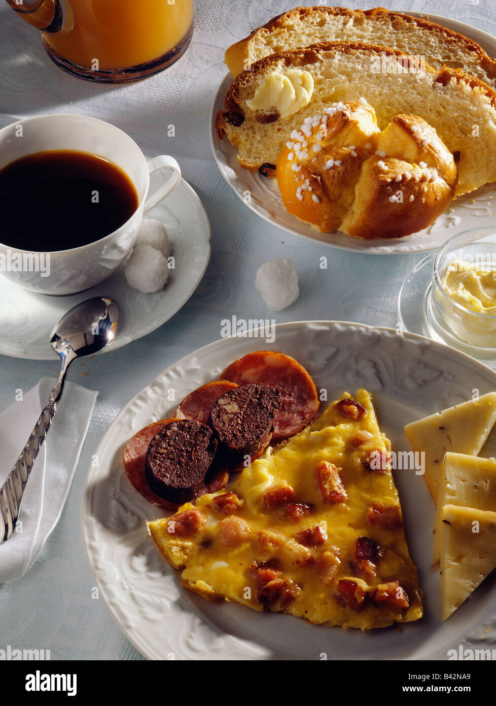 Complete breakfast hi-res stock photography and images - Alamy