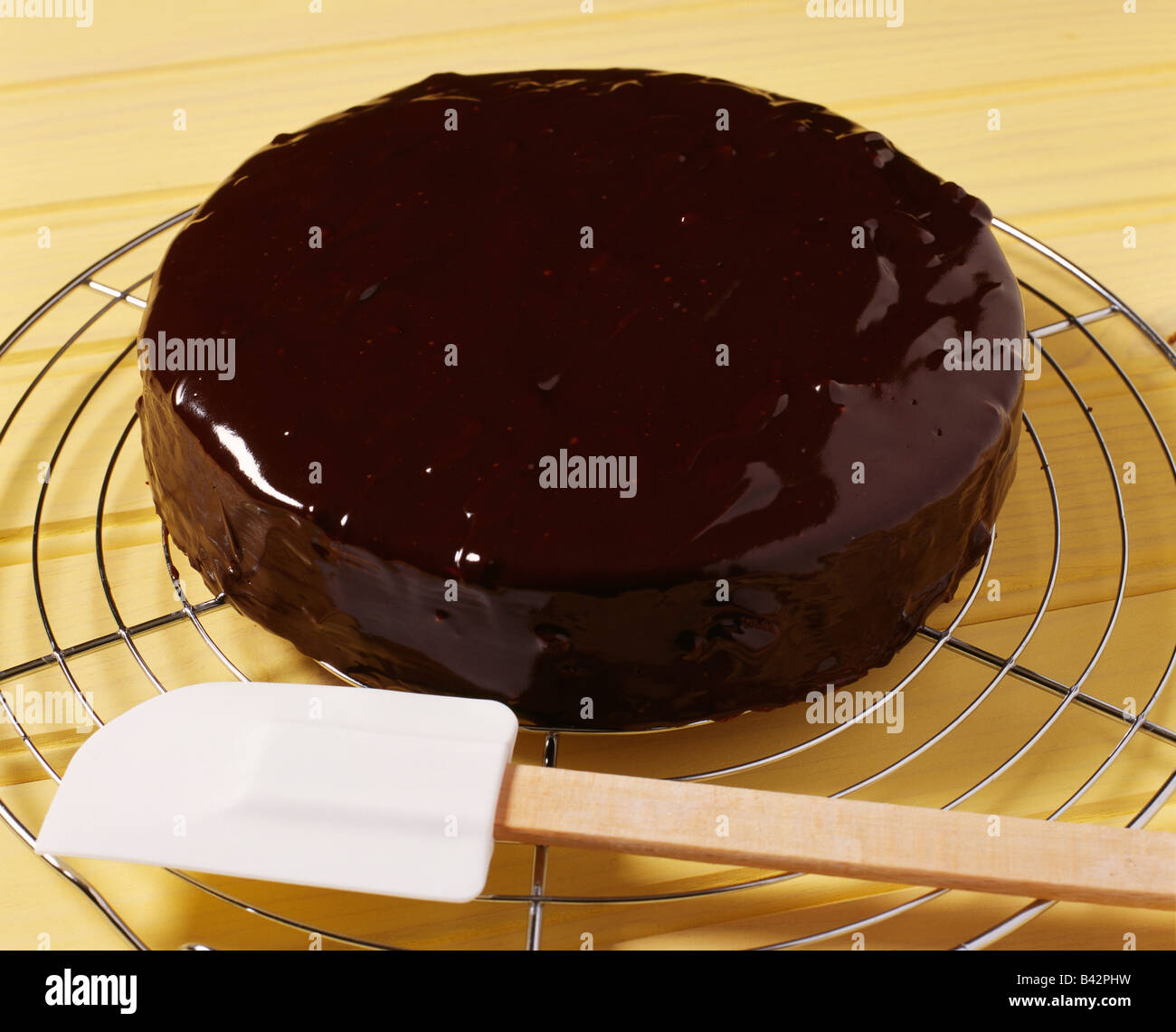 Cake spatula hi-res stock photography and images - Alamy