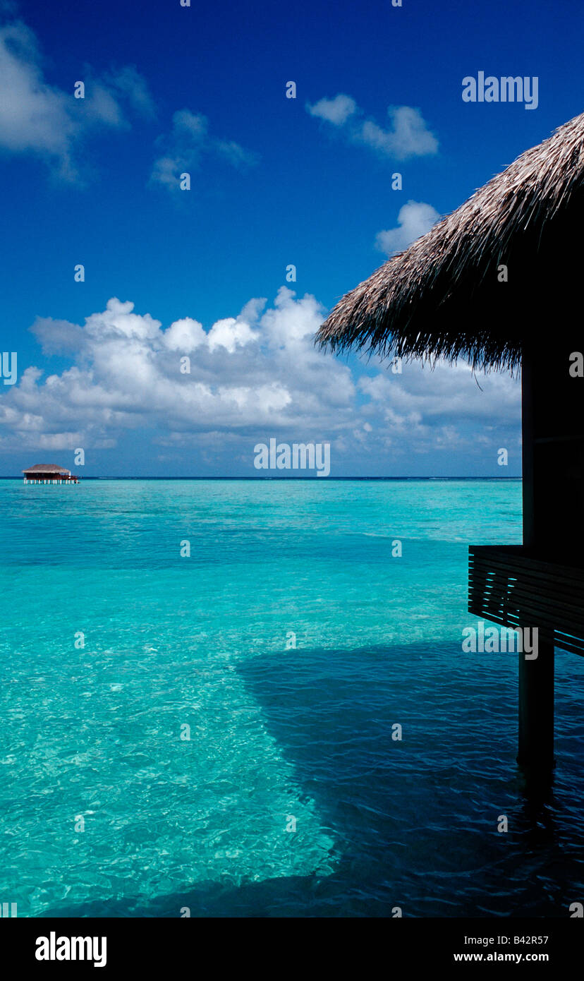 Waterbungalow in Lagoon Indian Ocean Maldives Stock Photo - Alamy
