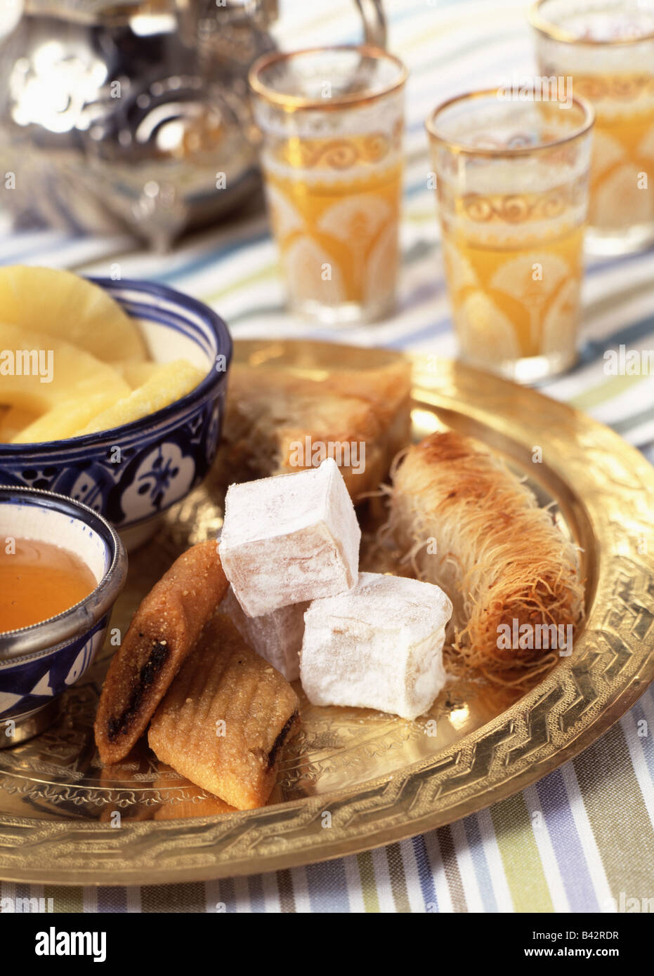 Mint tea baklava hi-res stock photography and images - Alamy