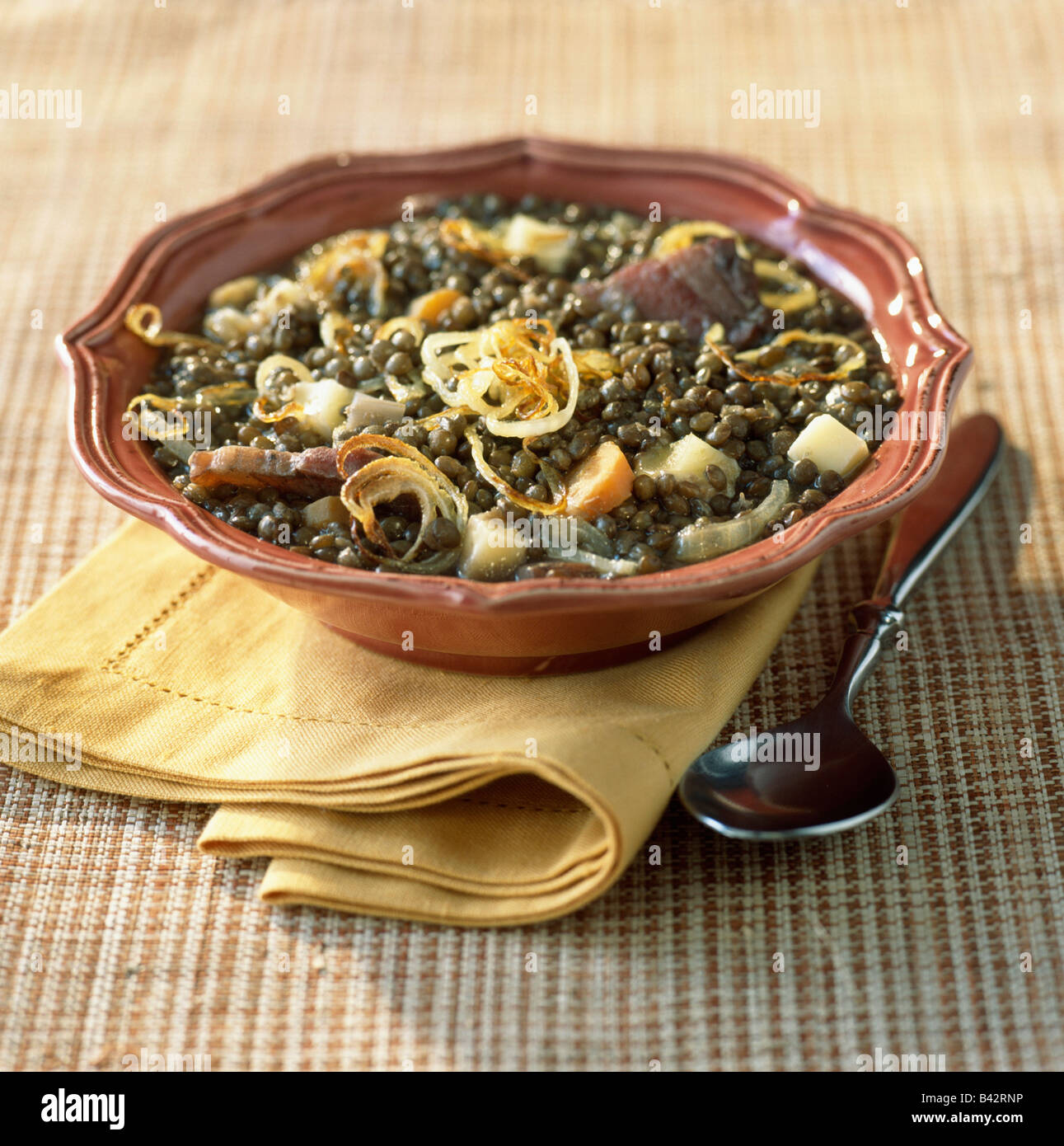 Lentils with onions Stock Photo - Alamy