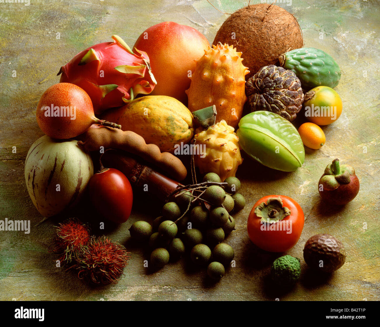 Quenepa fruit hi-res stock photography and images - Alamy