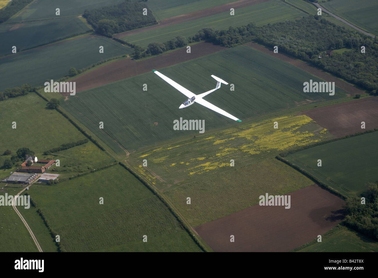 Gliding flying over agricultural farm land near Pocklington East ...