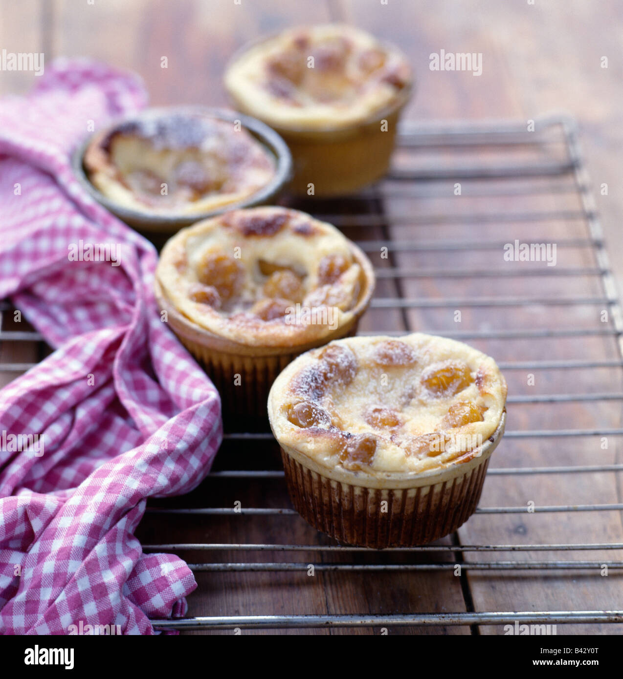 Mini clafoutis hi-res stock photography and images - Alamy