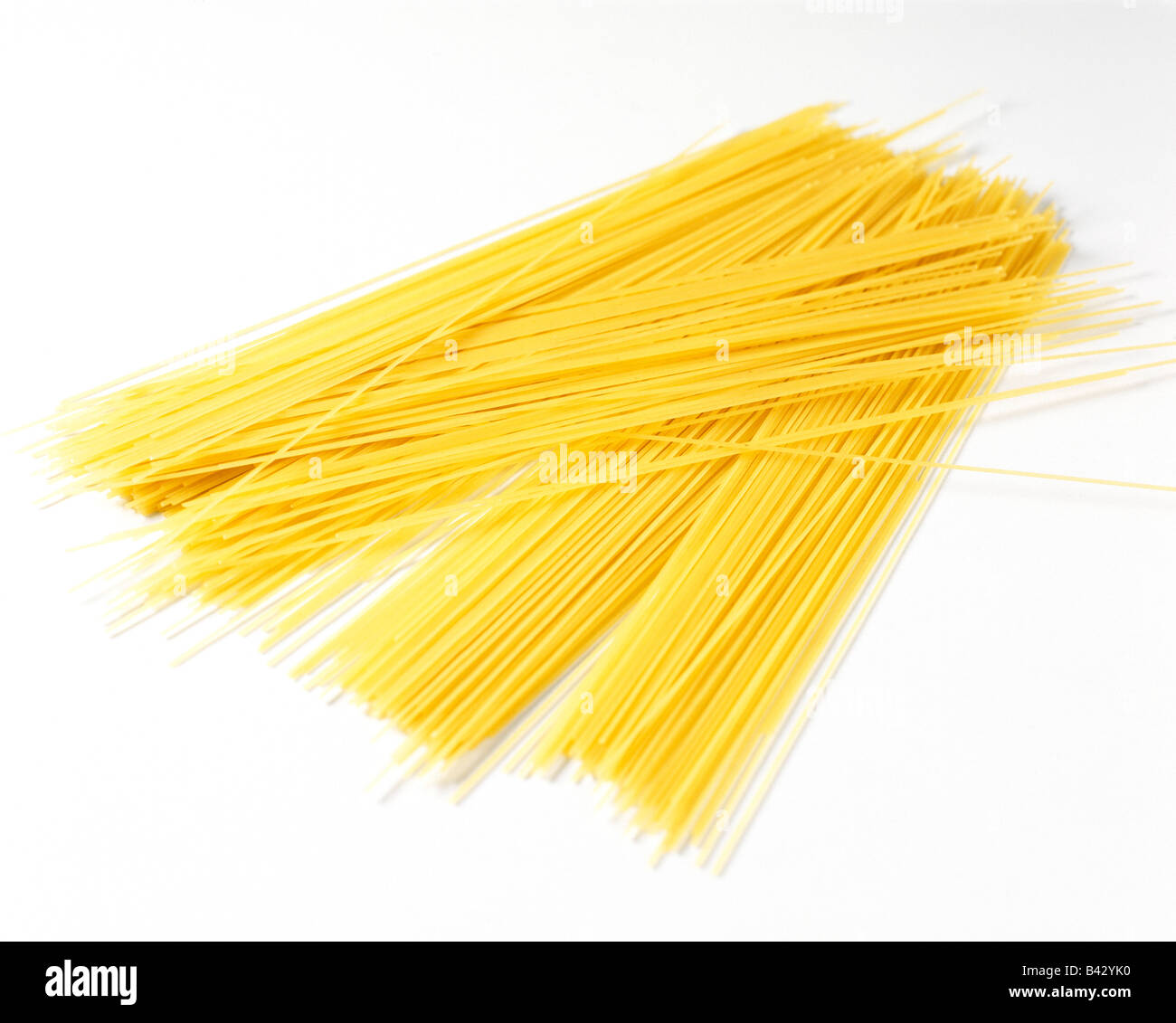 Raw spaghetti cut out hi-res stock photography and images - Alamy