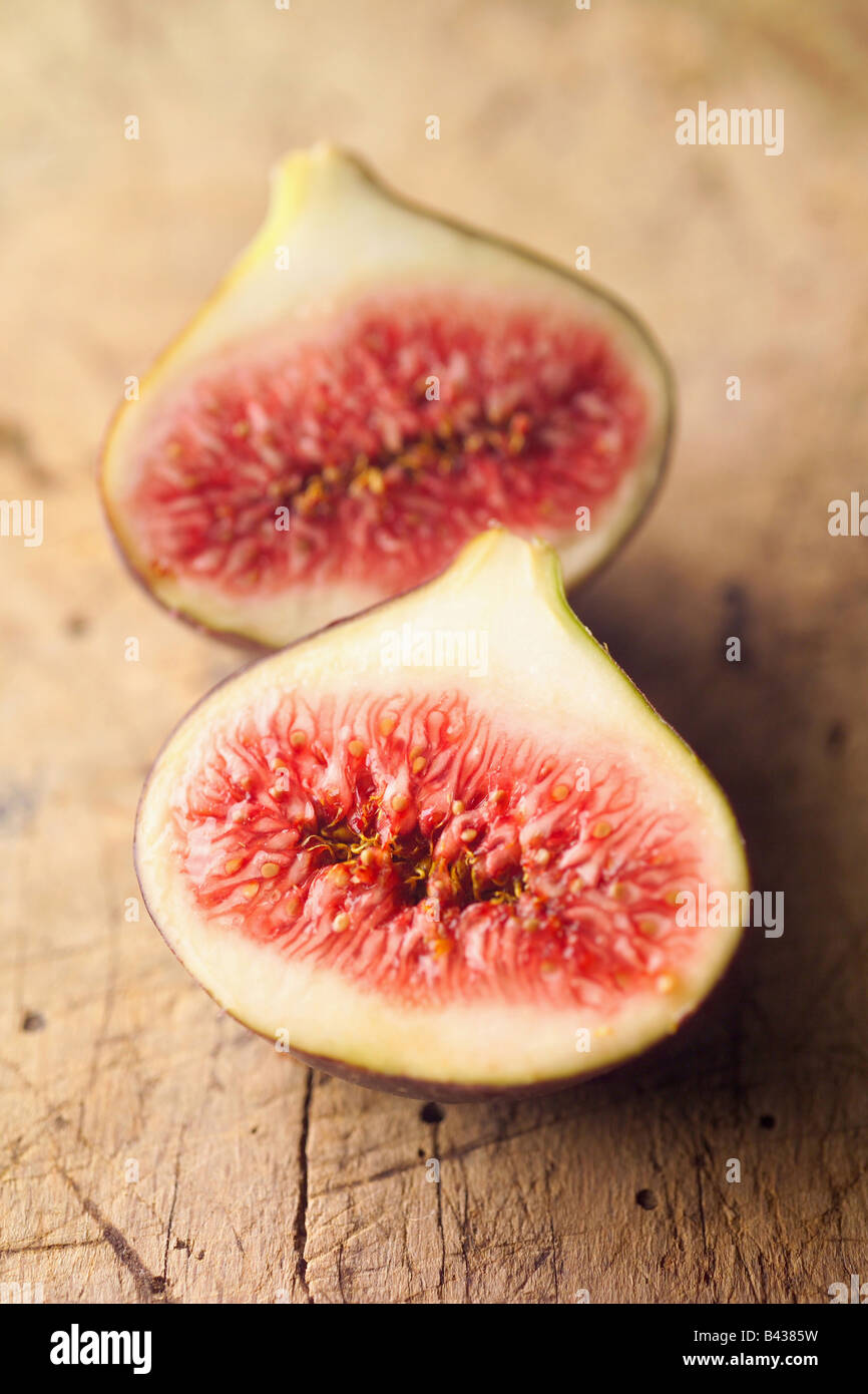 sliced fresh fig Stock Photo - Alamy