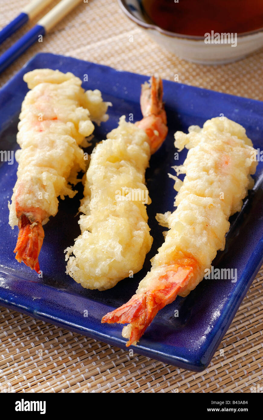 Shrimp tempura cooking hi-res stock photography and images - Alamy