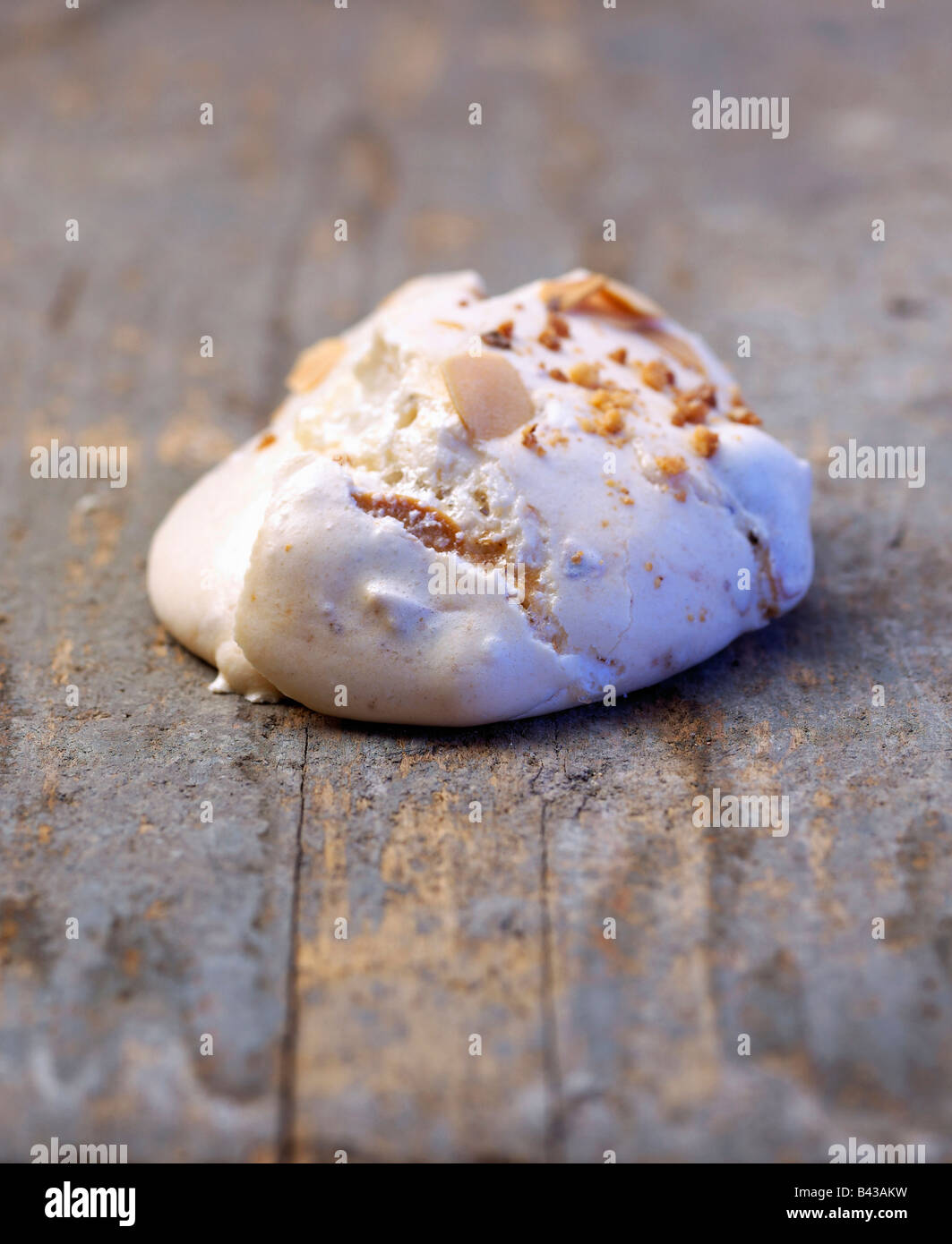 Crushed meringue hi-res stock photography and images - Alamy