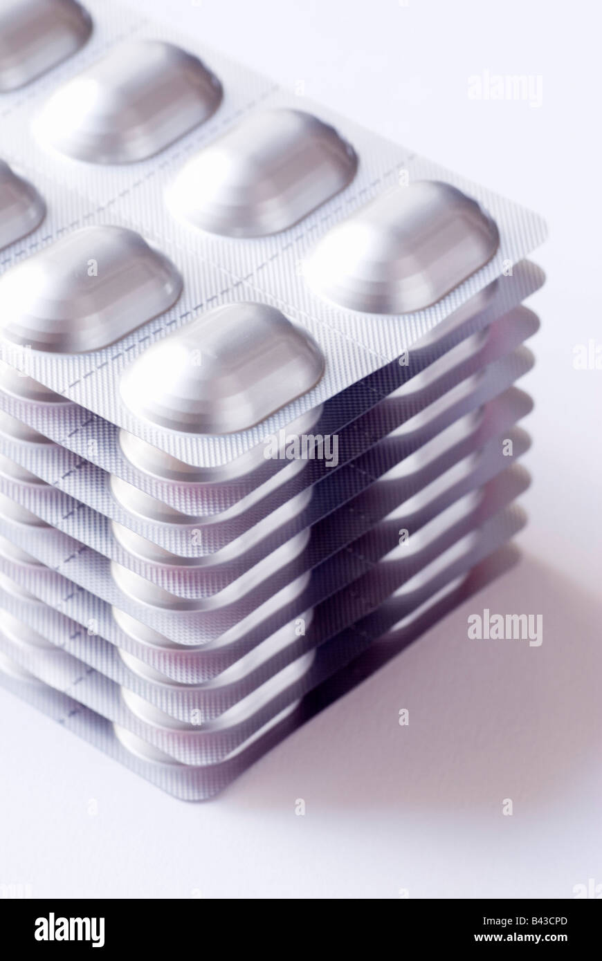 Tablets of food supplements Stock Photo - Alamy