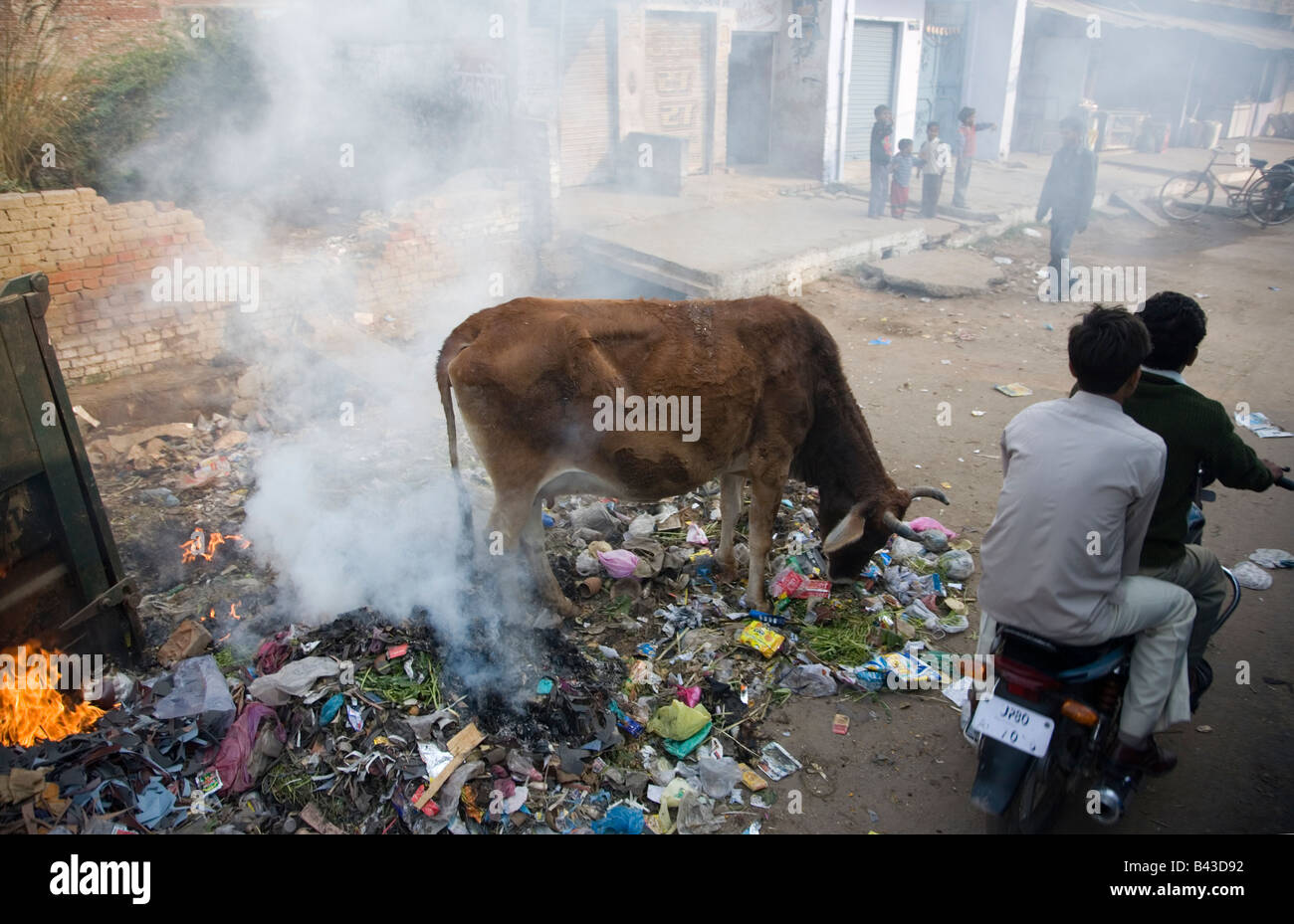 India air pollution people hi-res stock photography and images - Alamy