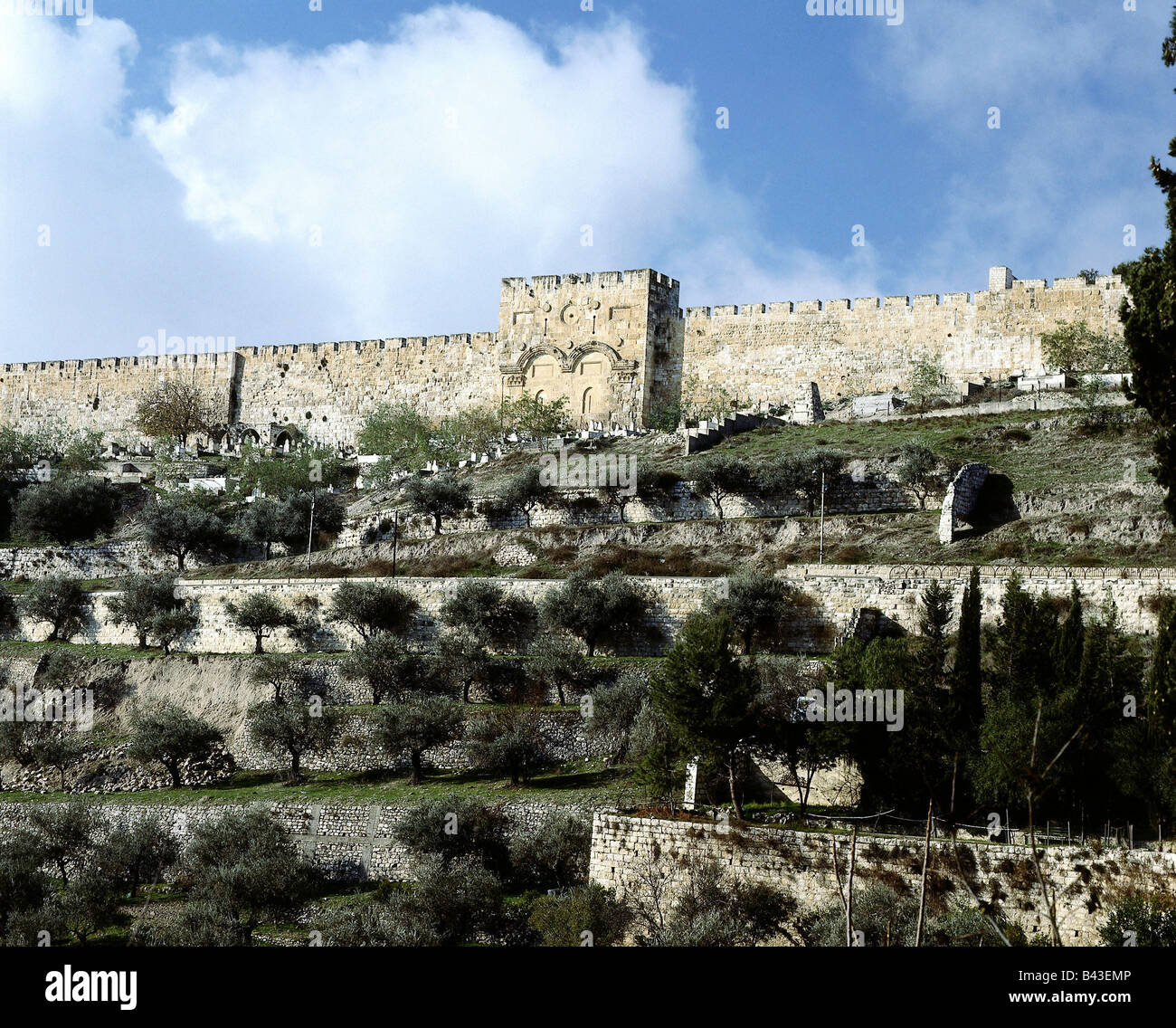 Built 1534 hi-res stock photography and images - Alamy