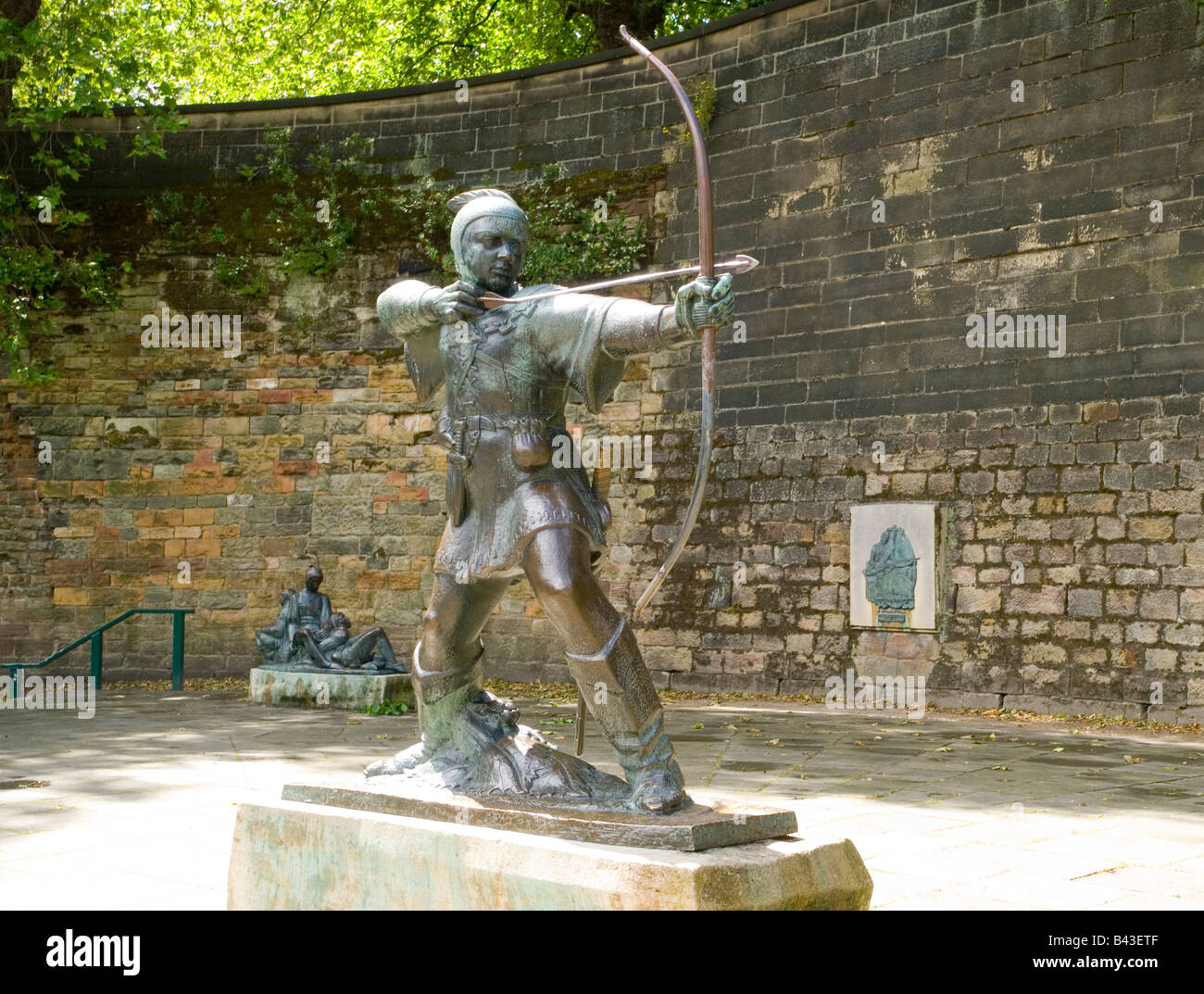 The iconic bronze Robin Hood Statue, situated outside Nottingham Castle ...