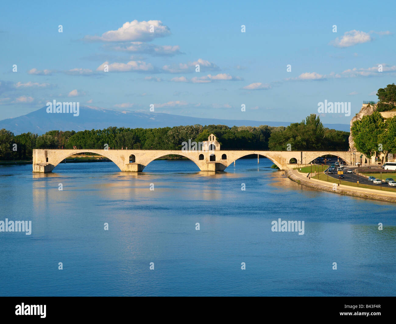 Avignon pope palace pont hi-res stock photography and images - Alamy