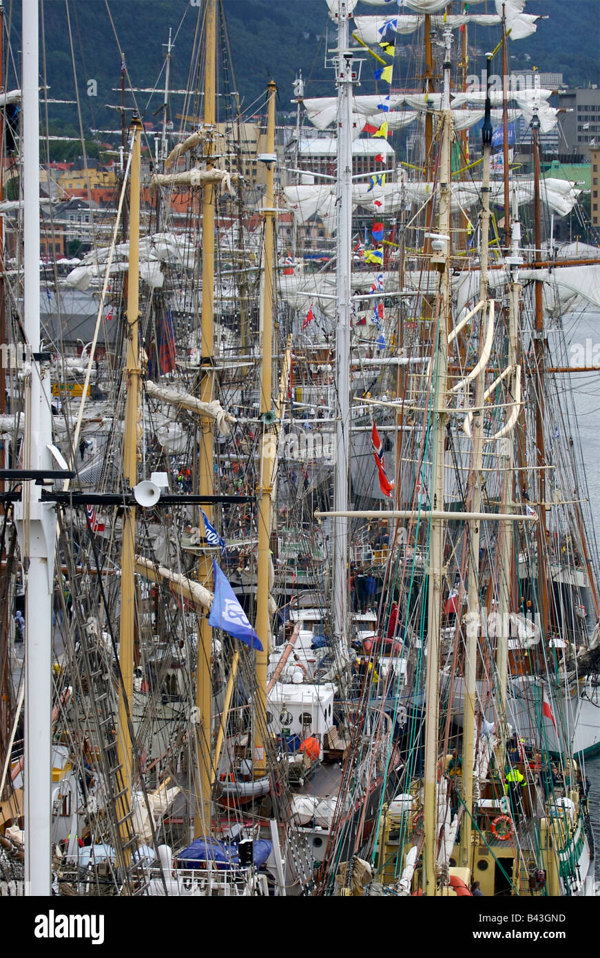 Close up of tall ships masts and rigging Stock Photo - Alamy