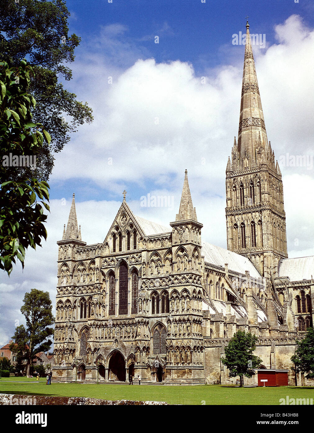 Medieval monasteries england hi-res stock photography and images - Alamy