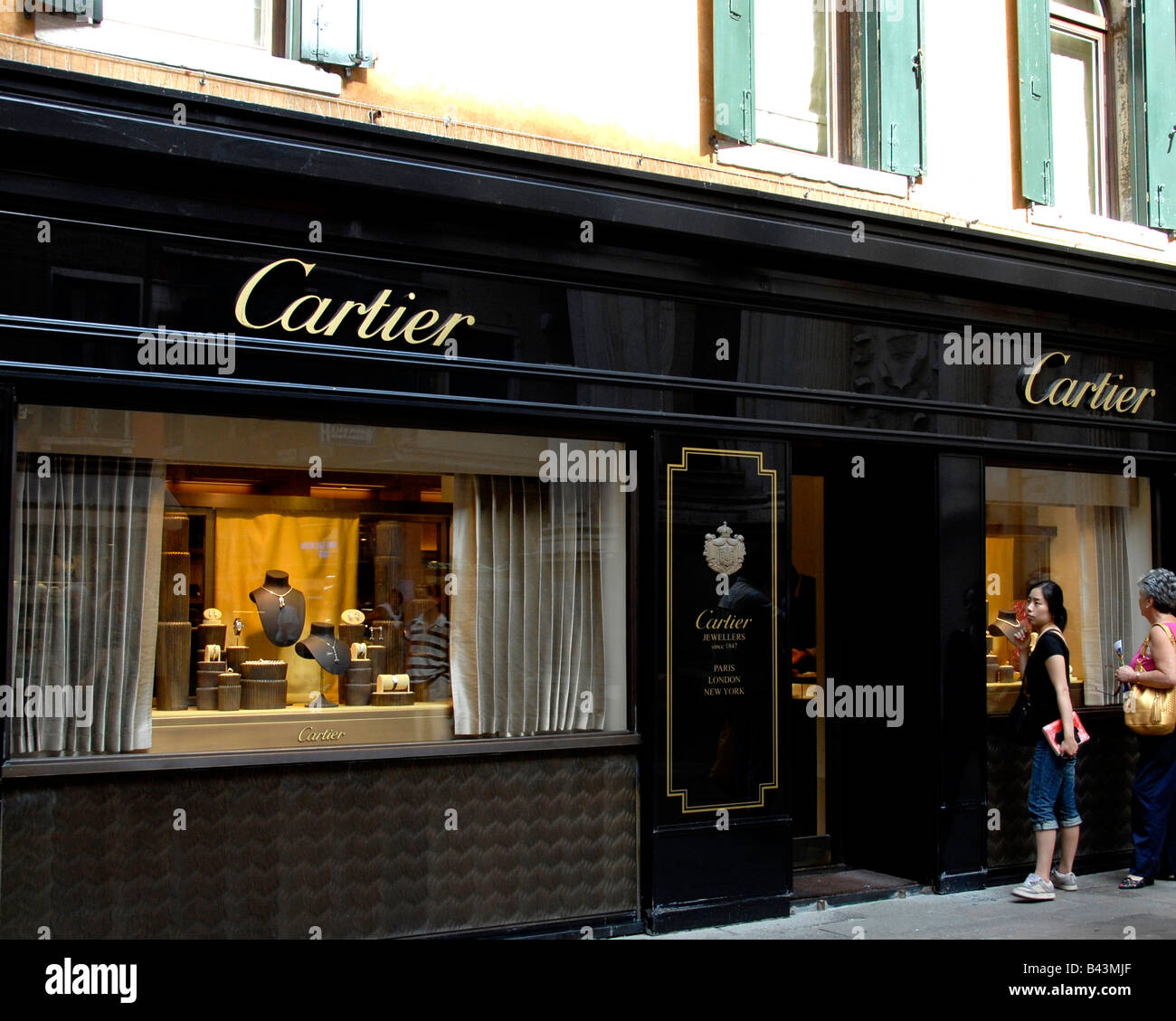 Cartier Boutique Logo High Resolution Stock Photography and Images - Alamy