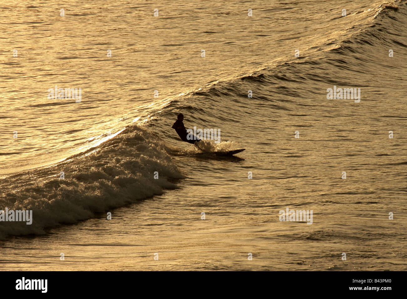 Falling off surfboard hi-res stock photography and images - Alamy