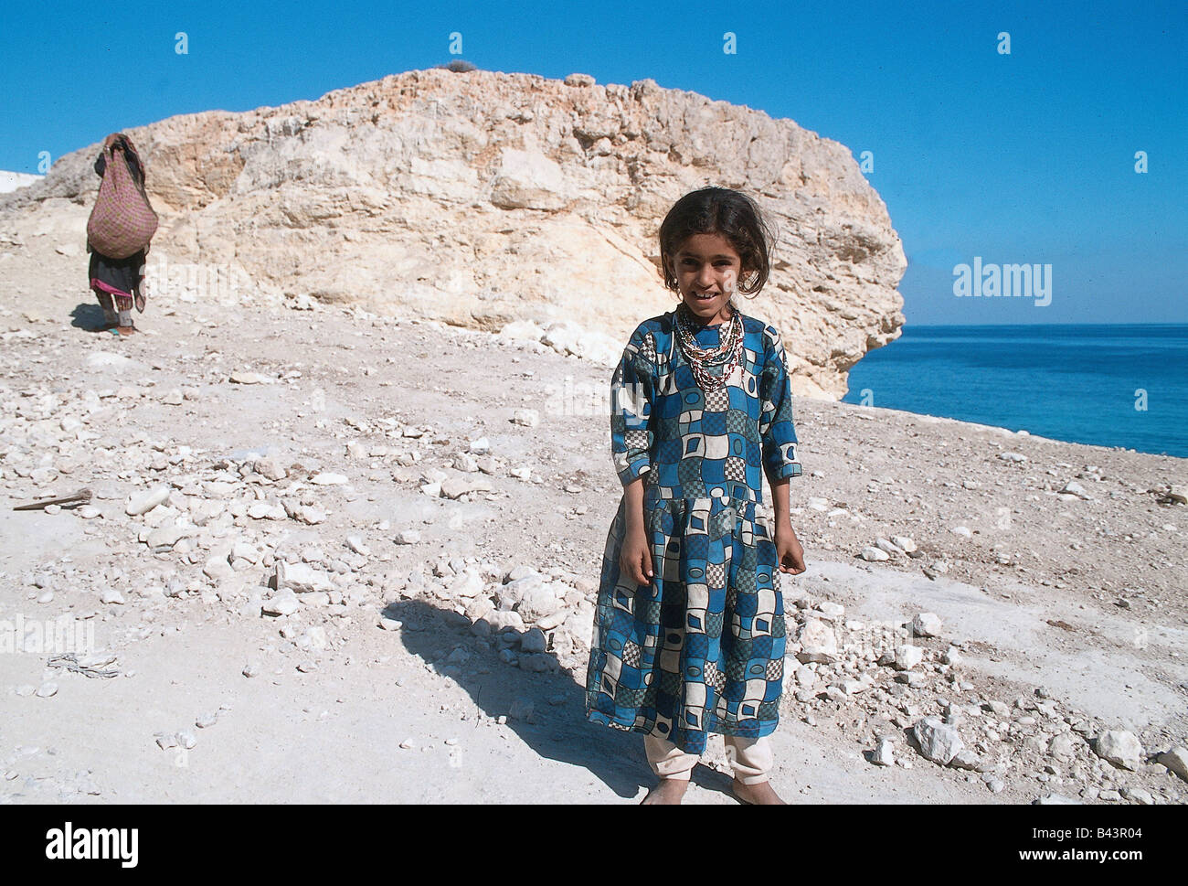 geography / travel, Oman, people, little girl at the golf of Oman, Wadi ...