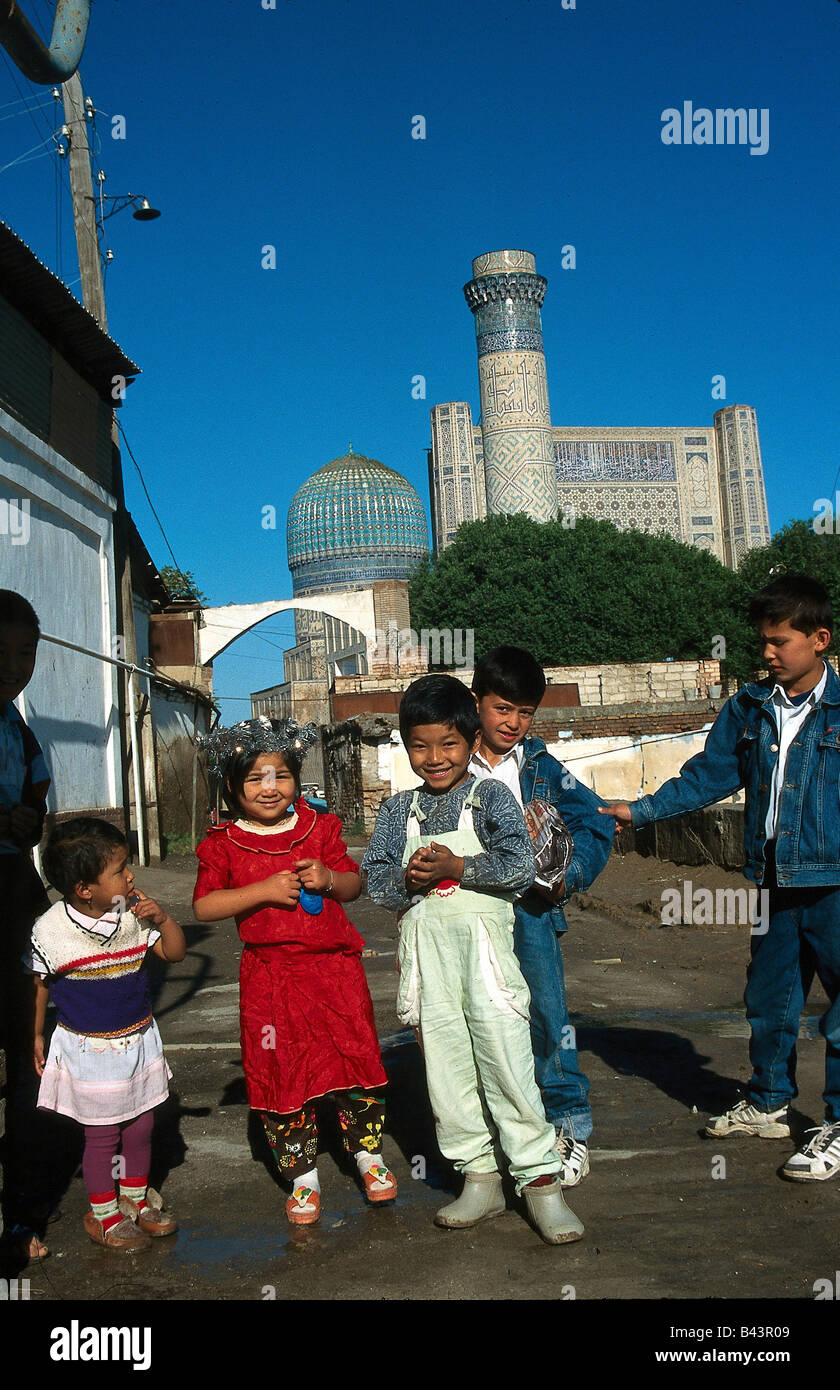 Uzbekistan samarkand children hi-res stock photography and images - Alamy