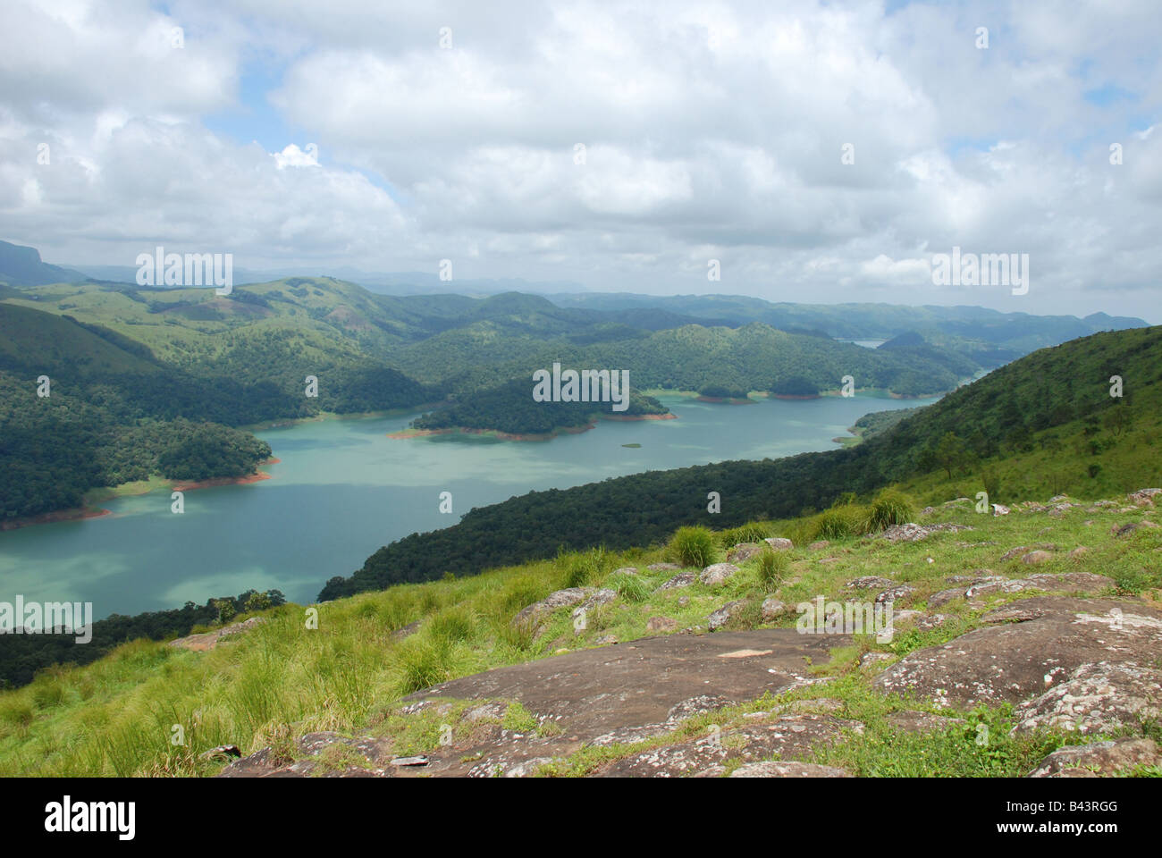 Hill view of Idukki water reservoir Stock Photo - Alamy
