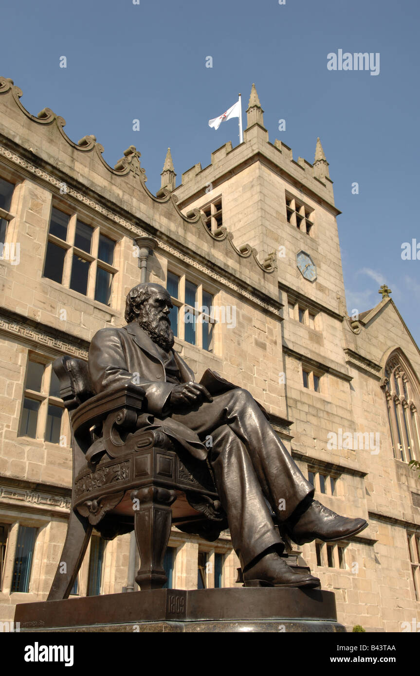 Charles darwin library hi-res stock photography and images - Alamy