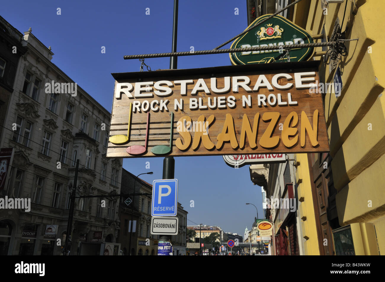Czech sign language hi-res stock photography and images - Alamy