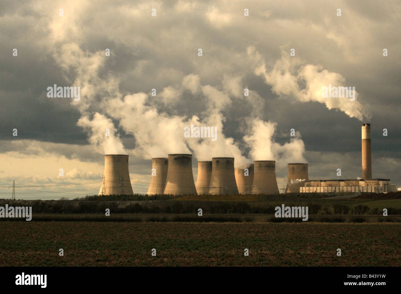 Power station emissions Stock Photo - Alamy