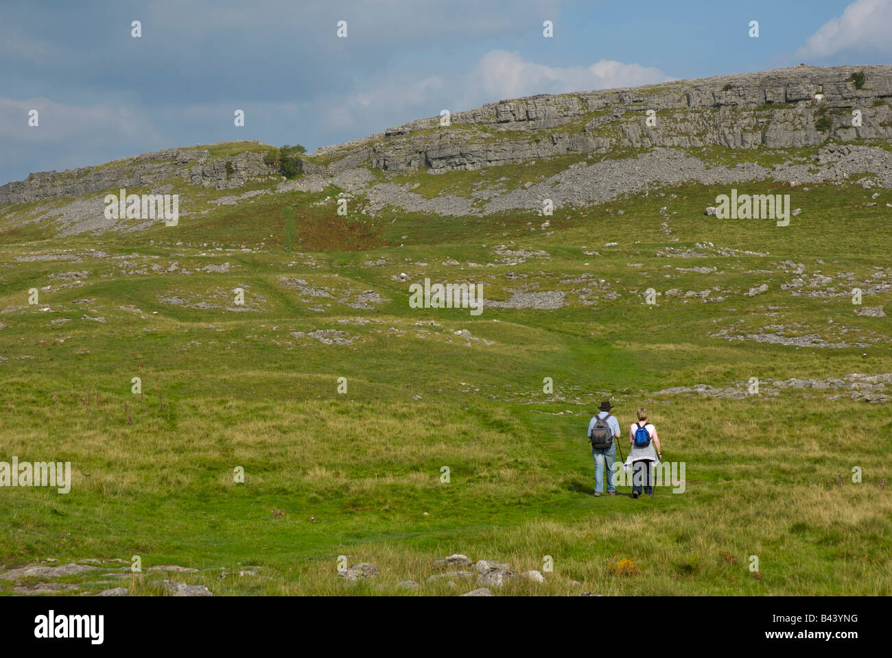 Walking in crummackdale hi-res stock photography and images - Alamy