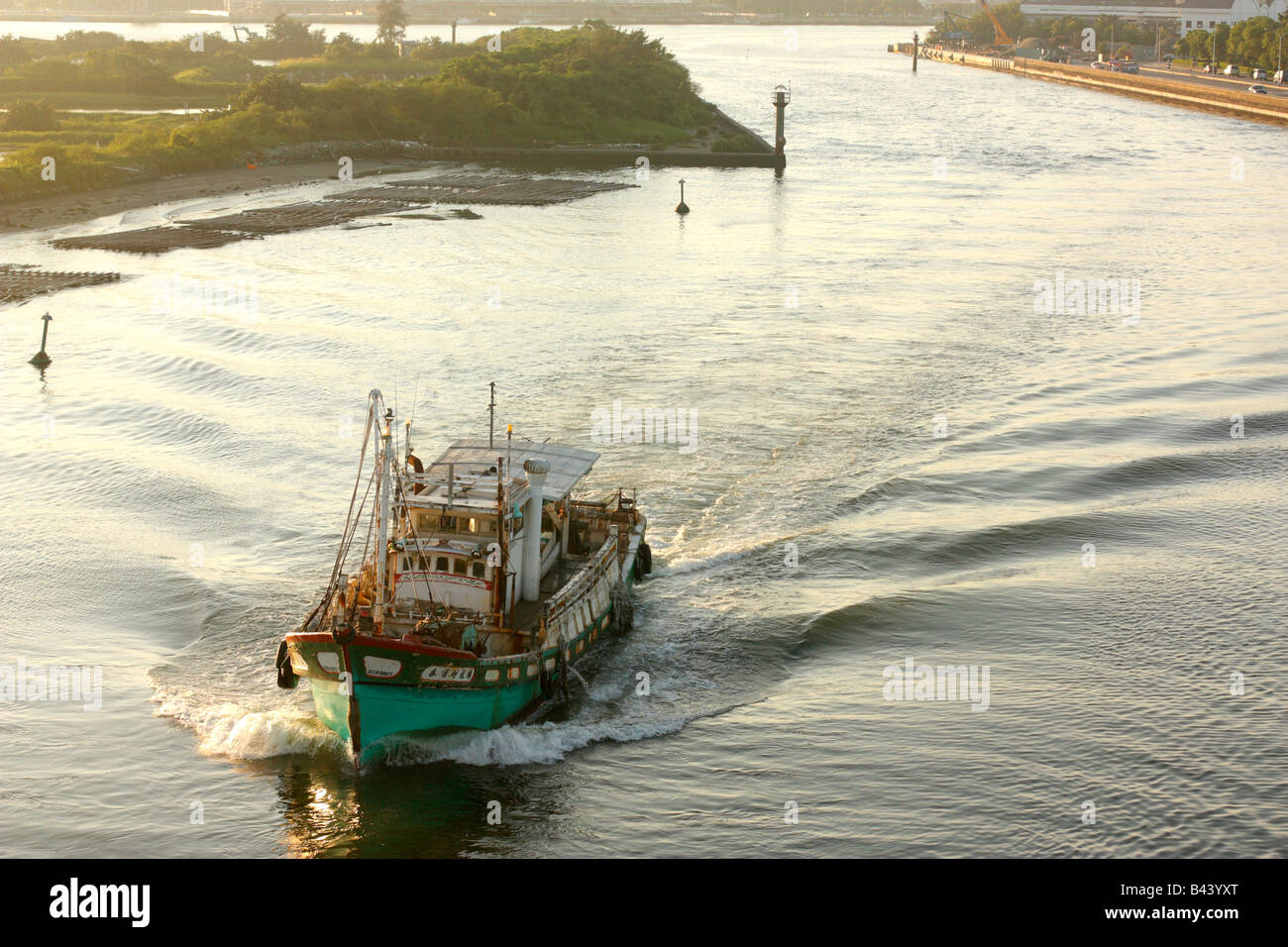 Taiwanese fishing boat hi-res stock photography and images - Alamy