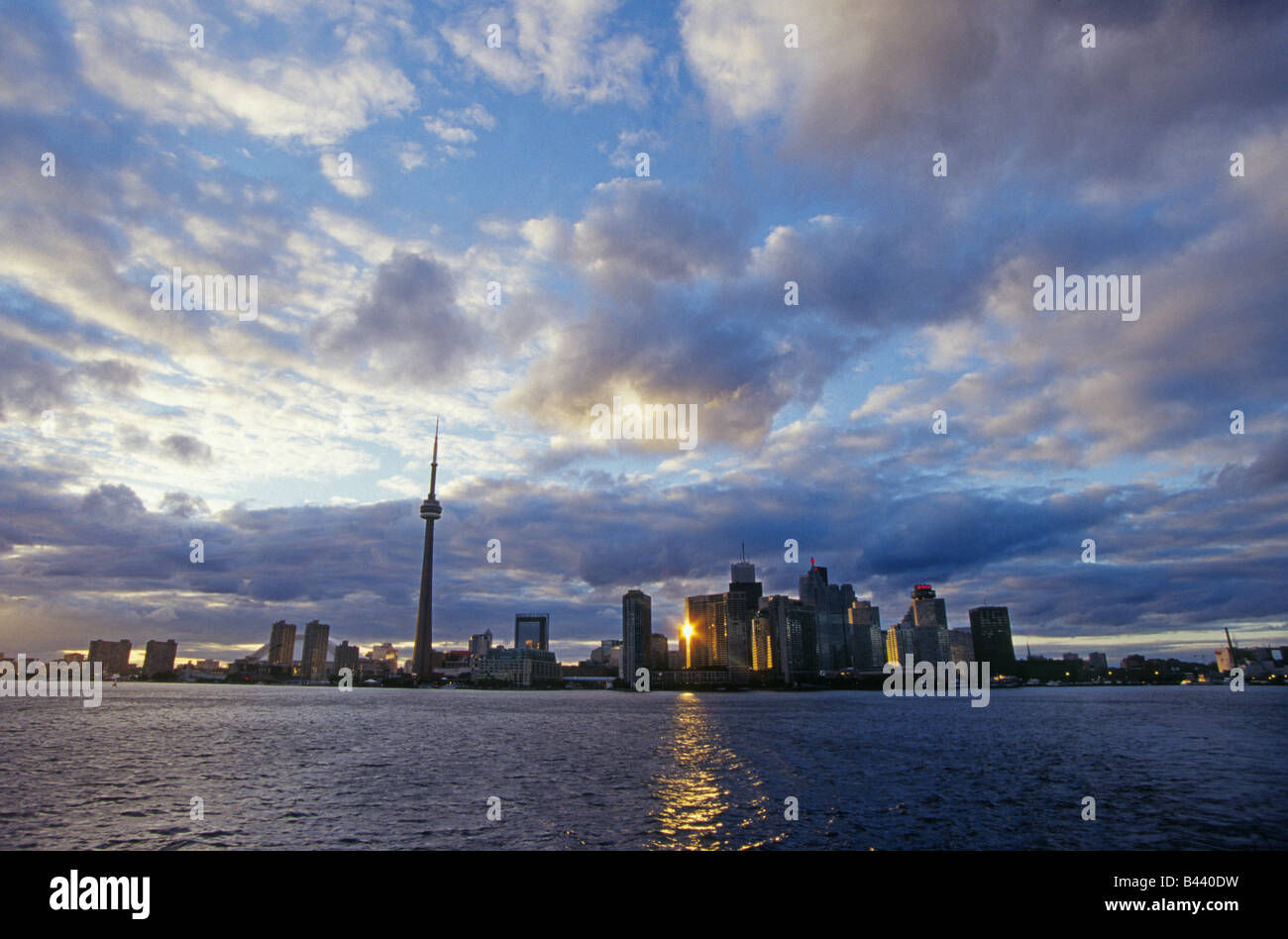 Summer tourists in city toronto hi-res stock photography and images - Alamy