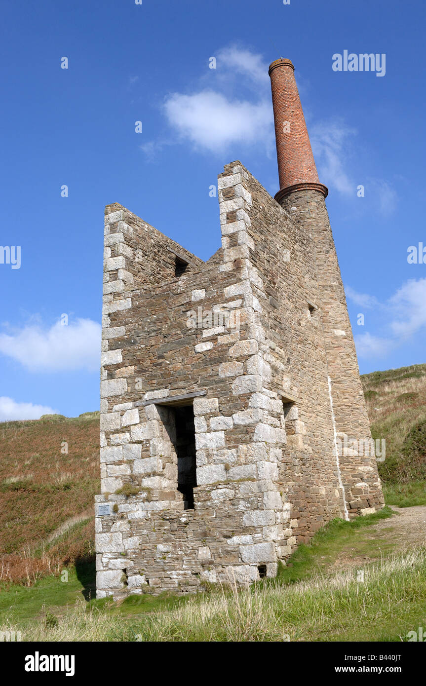 Engine house, Cornwall - John Gollop Stock Photo - Alamy