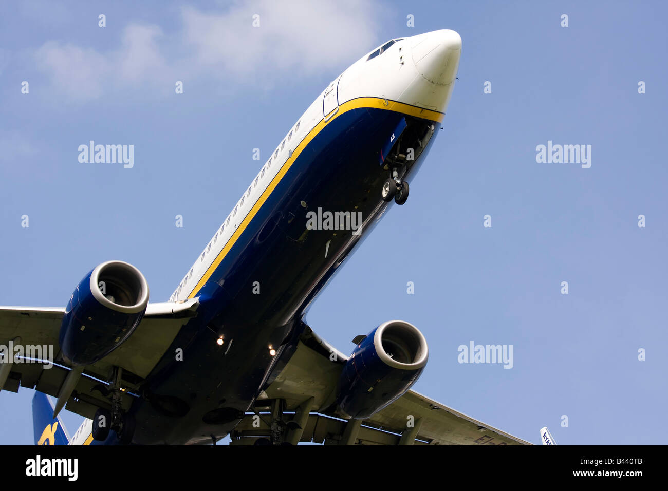 Ryanair twin engine jet on approach to land Stock Photo - Alamy