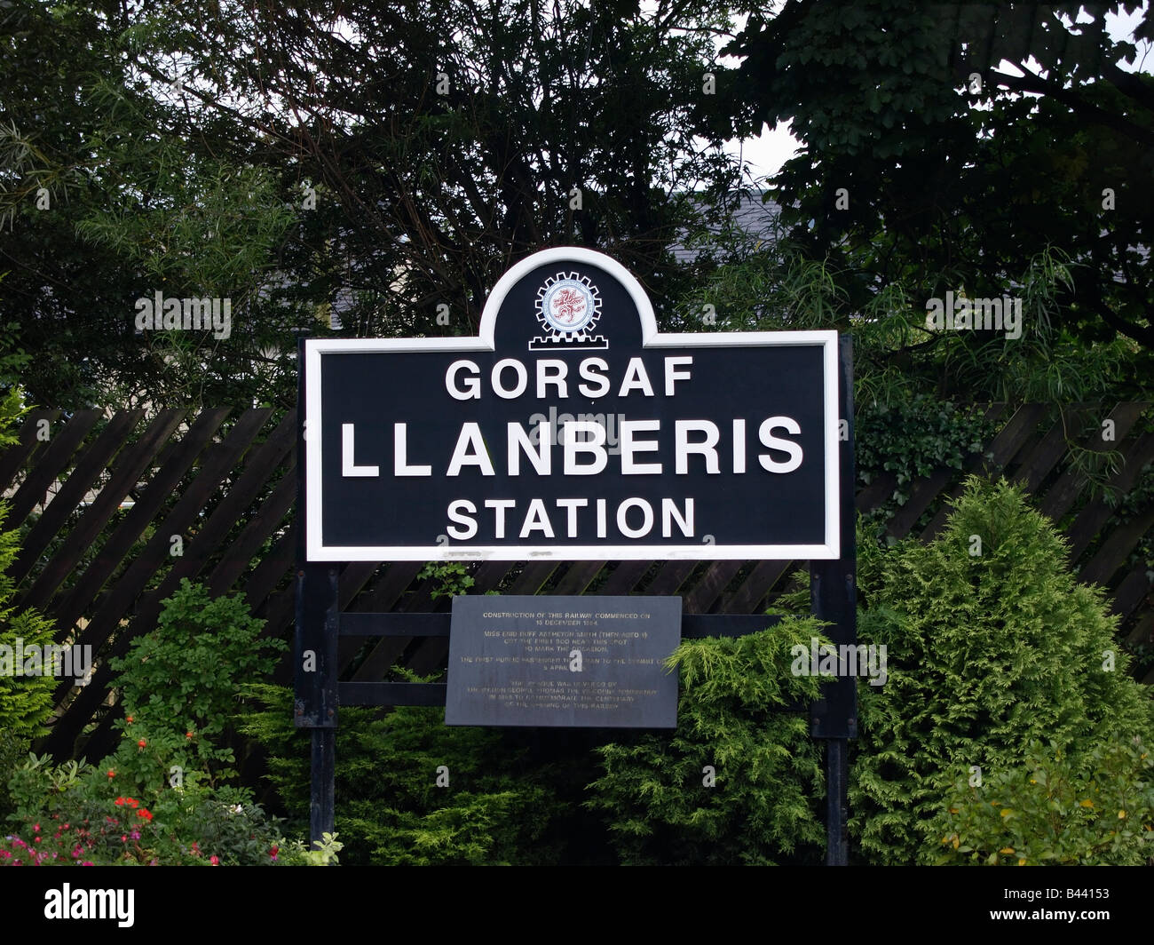 LLanberis Station Sign Snowdon Mountain Railway Stock Photo - Alamy