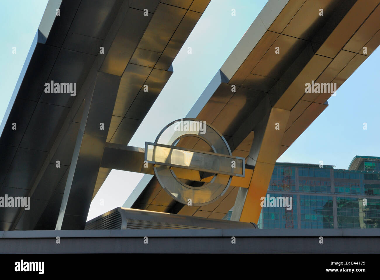 Vauxhall bus and underground station, London Stock Photo - Alamy