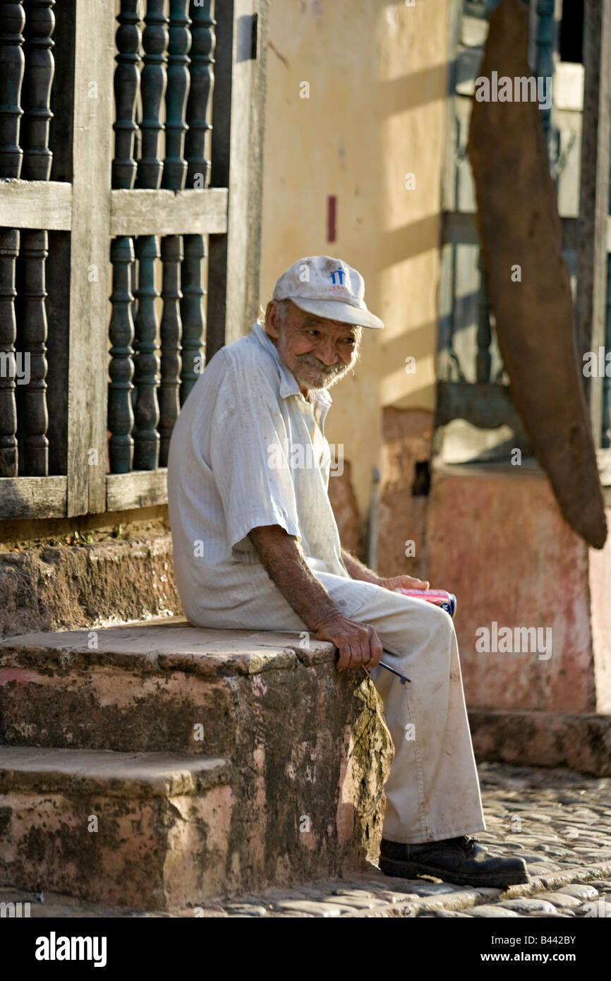 Portrait of old Cuban man. Trinidad. Cuba Stock Photo - Alamy