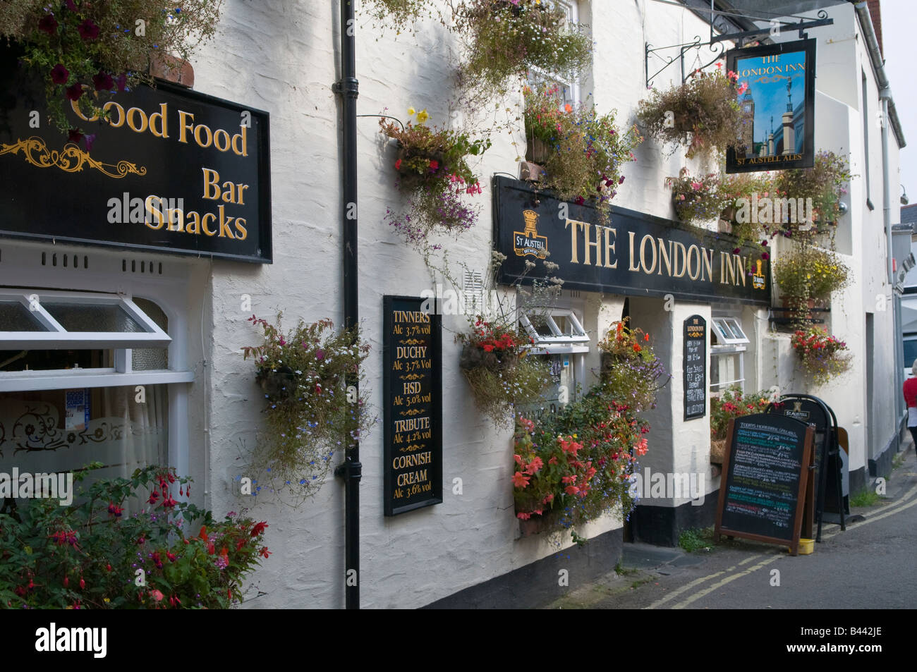 Padstow Public House High Resolution Stock Photography and Images - Alamy