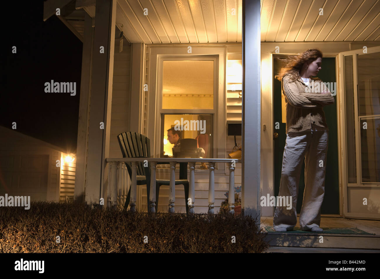 House man woman outside hi-res stock photography and images - Alamy
