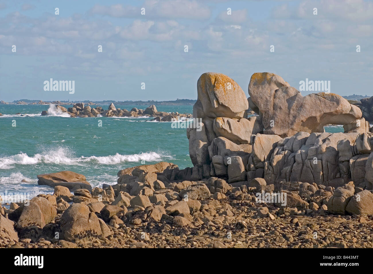 granit rocks at the coast in Finistere, France Stock Photo - Alamy