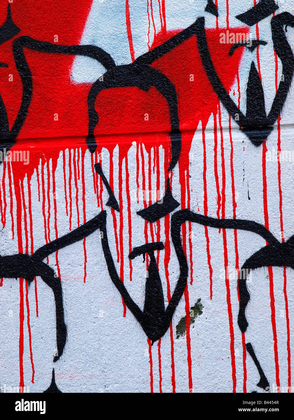 Face mask graffiti hi-res stock photography and images - Alamy