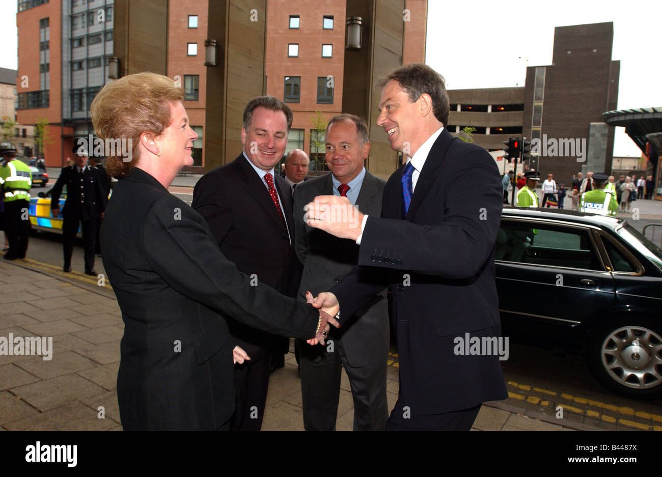 Donald Dewar sulpture unveiling May 2002 outside the Royal Concert Hall ...