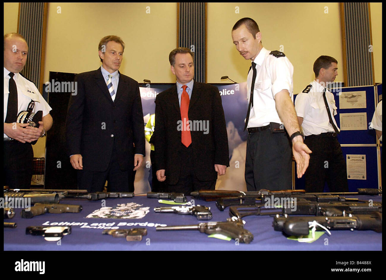 Police guns scotland hi-res stock photography and images - Alamy