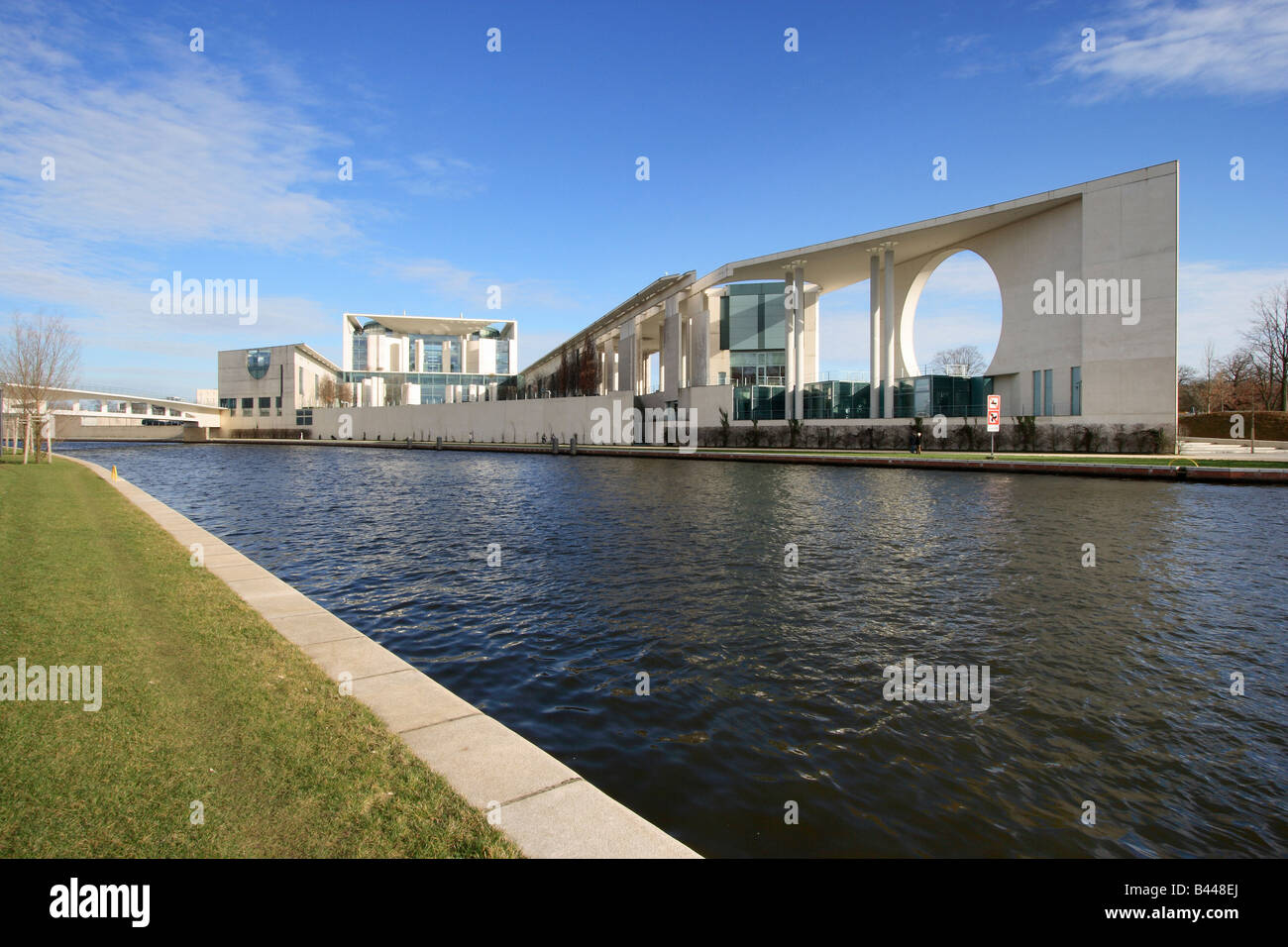 Federal chancellery complex hi-res stock photography and images - Alamy
