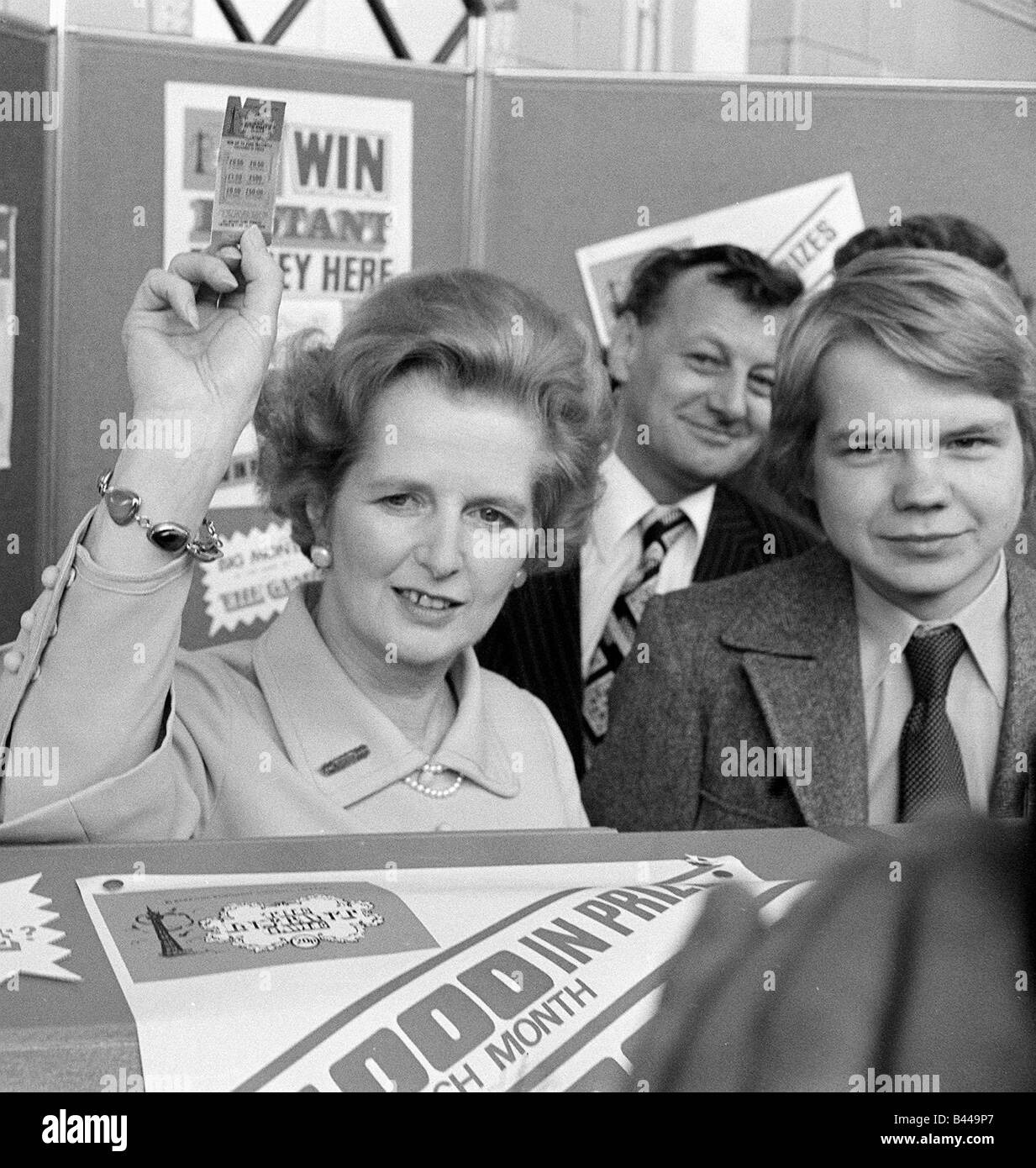 Margaret Thatcher and William Hague at the Conservative Party ...
