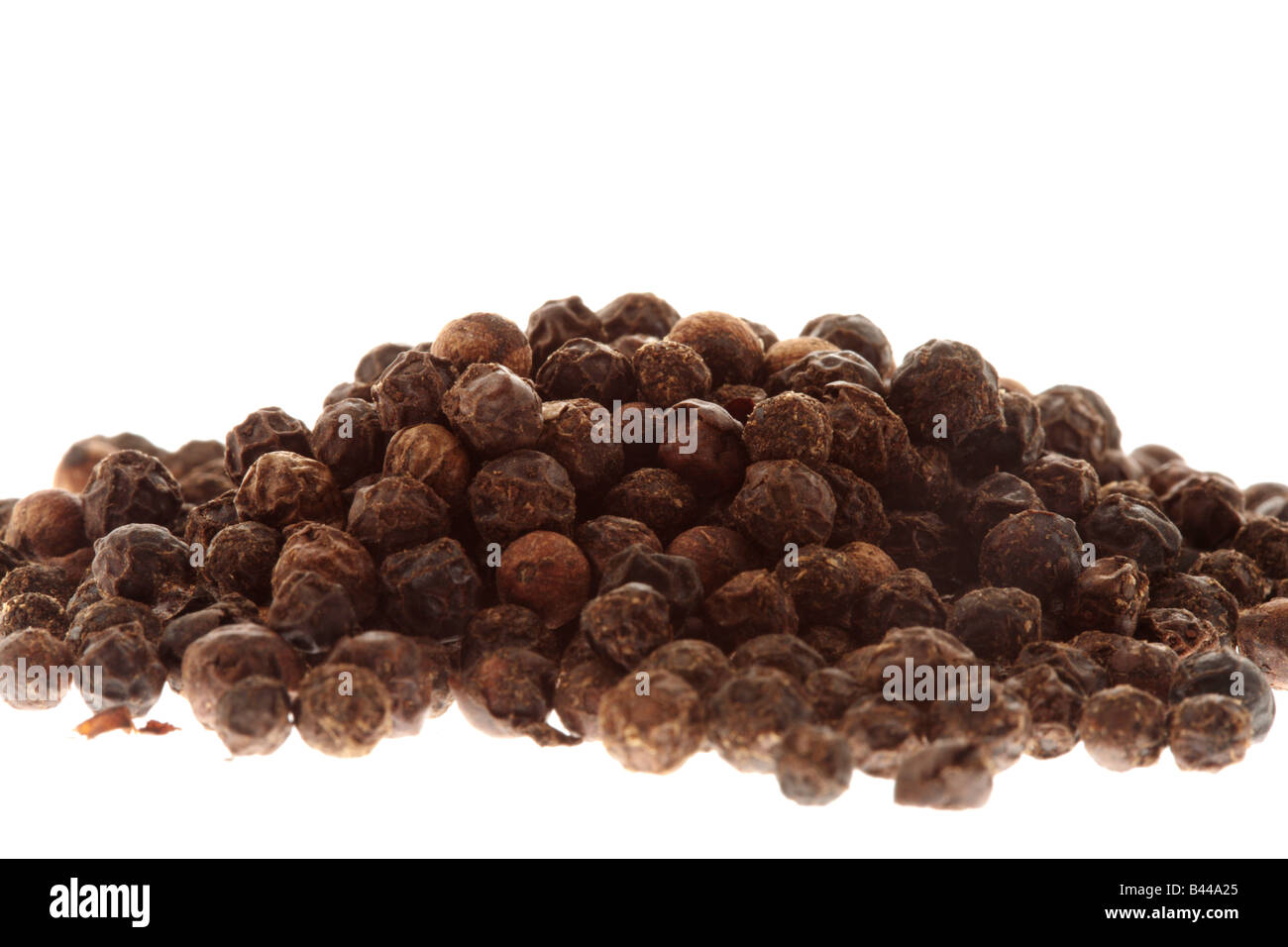 Black pepper corns in Cut Out Stock Images & Pictures - Alamy