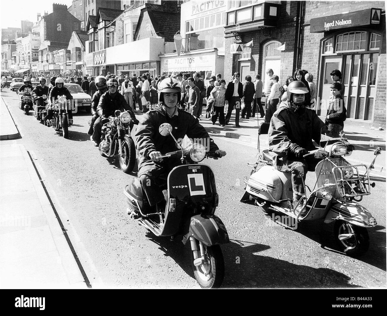 Mods culture hi-res stock photography and images - Alamy