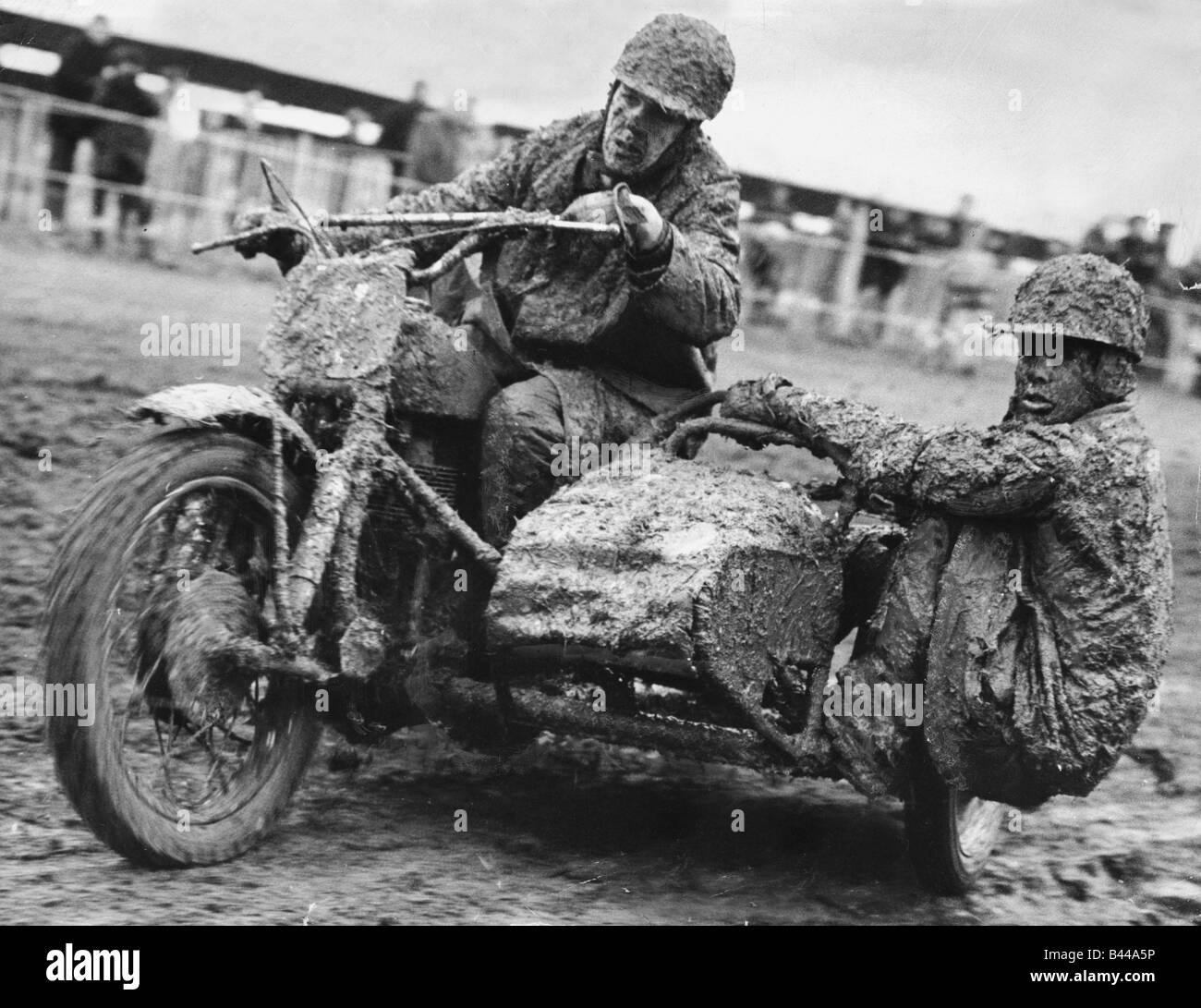 Sidecar racing hi-res stock photography and images - Alamy